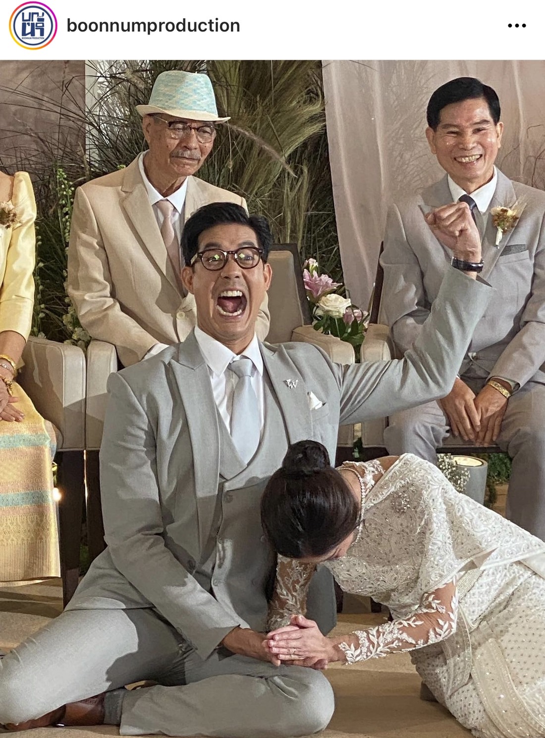 รวมความหวาน "เวียร์-วิกกี้" ในพิธีแต่งงาน เปิดเบื้องหลังของสื่อรักที่มีเพียงหนึ่งเดียว-ชุด ...